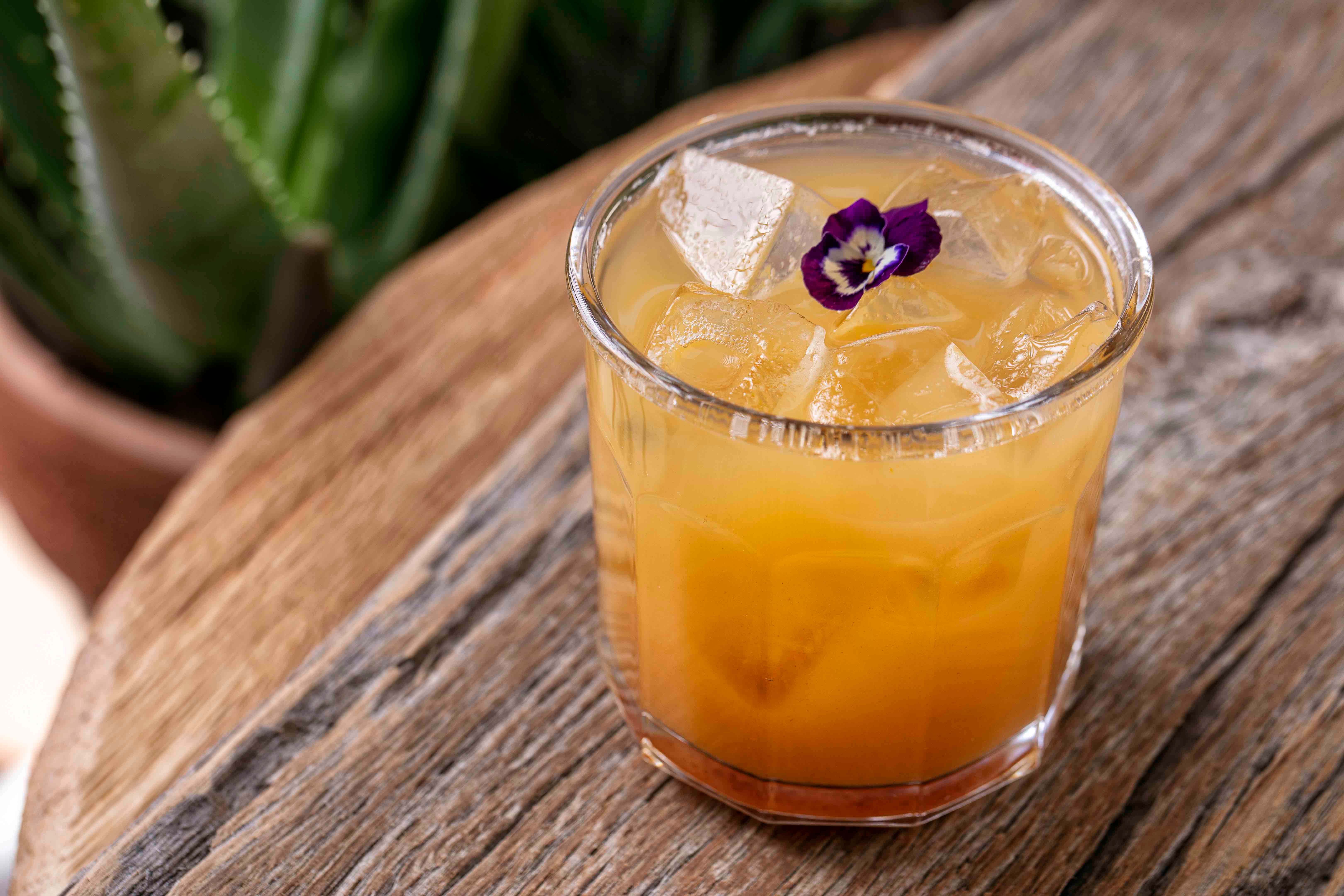 Ресторан Lila Arabic x Munterra у метро Сухаревская в Москве: фото ...